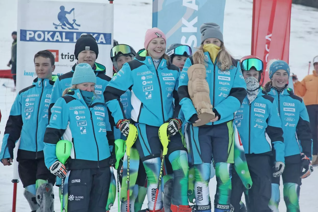 Zlati grb organizacijskemu odboru Pokala Loka